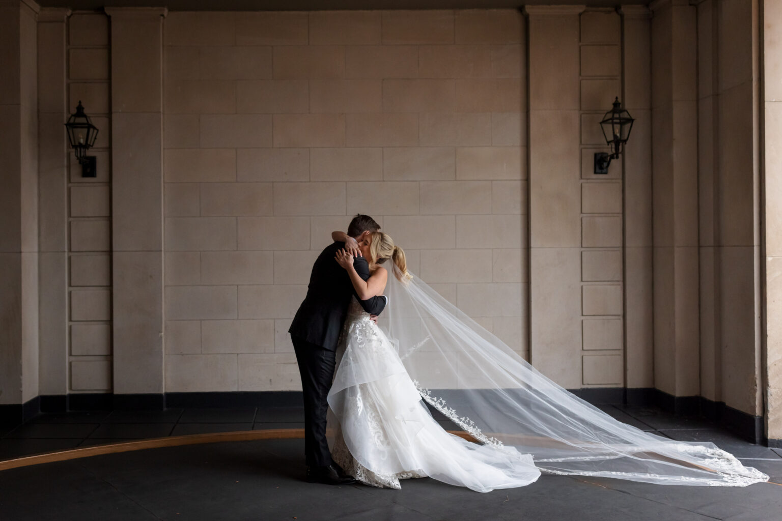Wedding at the Drake in Chicago | Tess + Charles | Simply Elegant Group