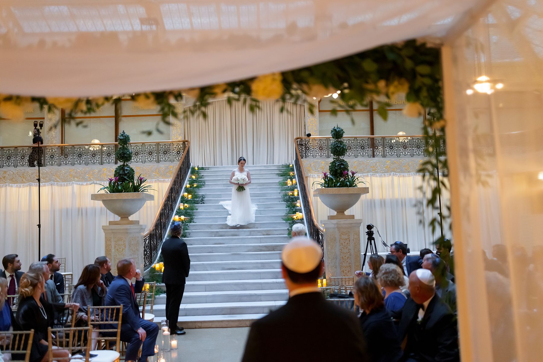 The Rookery Chicago Wedding - Planner's Ultimate Guide (2024)